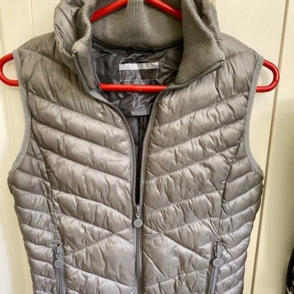 Bernardo | Jackets & Coats | Bernardo Lightweight Grey Vest | Poshmark